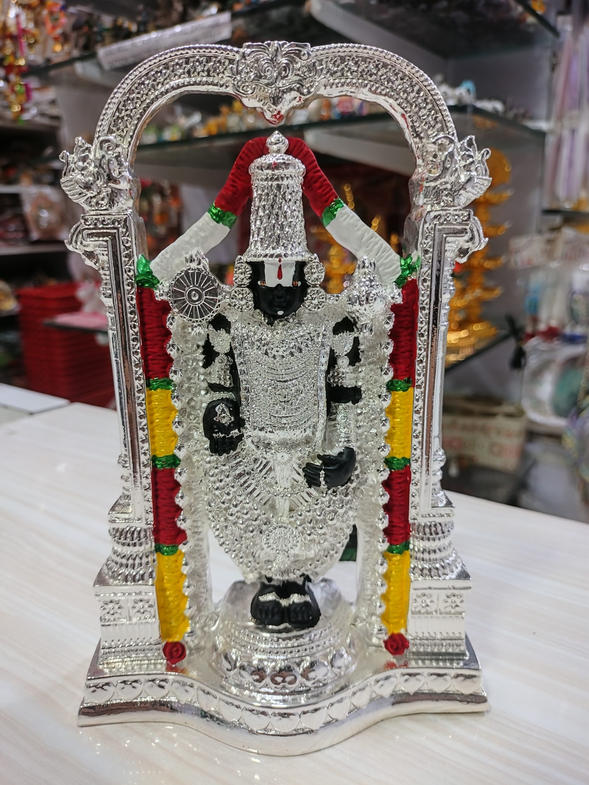 Balaji Statue with Arch GSI Mark – 8″inch – Vizag Party Shop