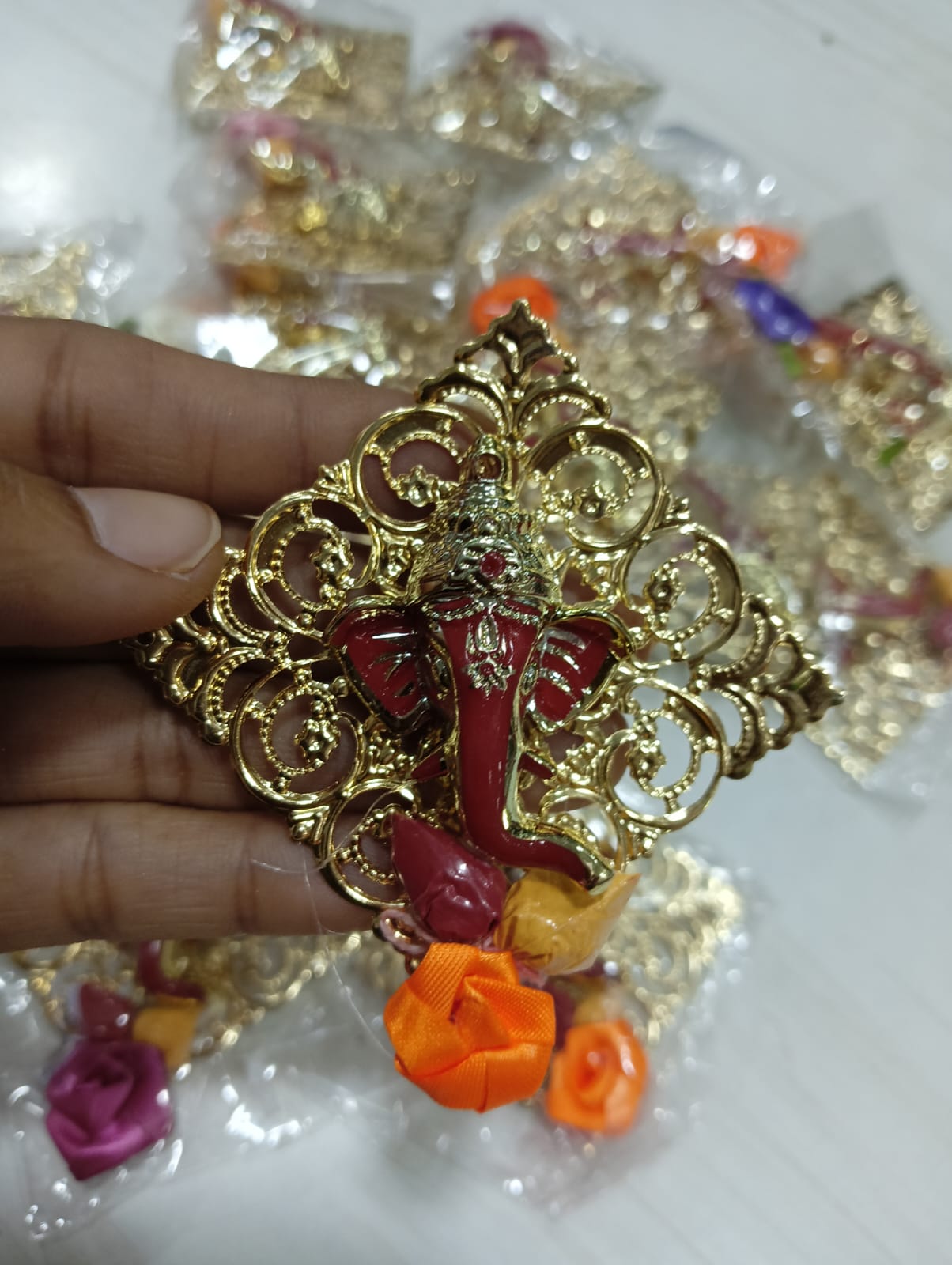 Ganesh Gold Trio Pasupu Kumkum – 20pcs – Vizag Party Shop