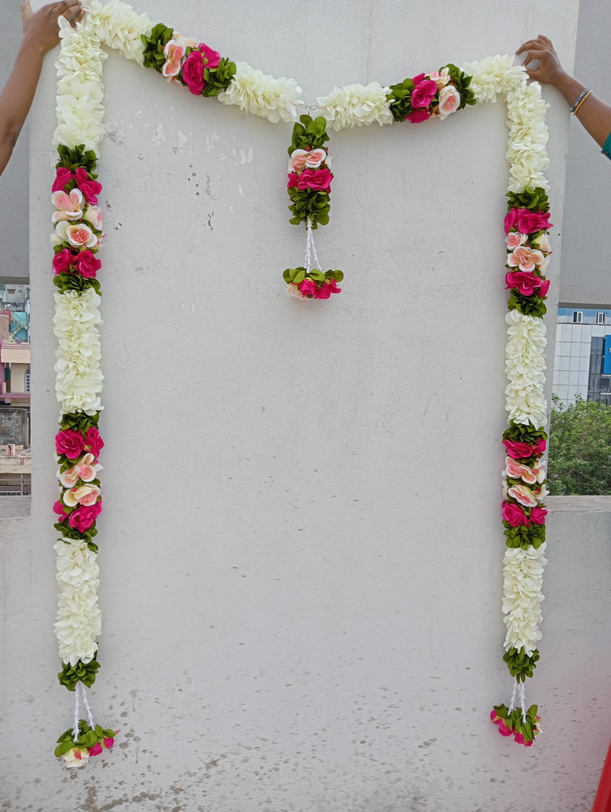 Gajamala Pink Roses Toranam – Vizag Party Shop