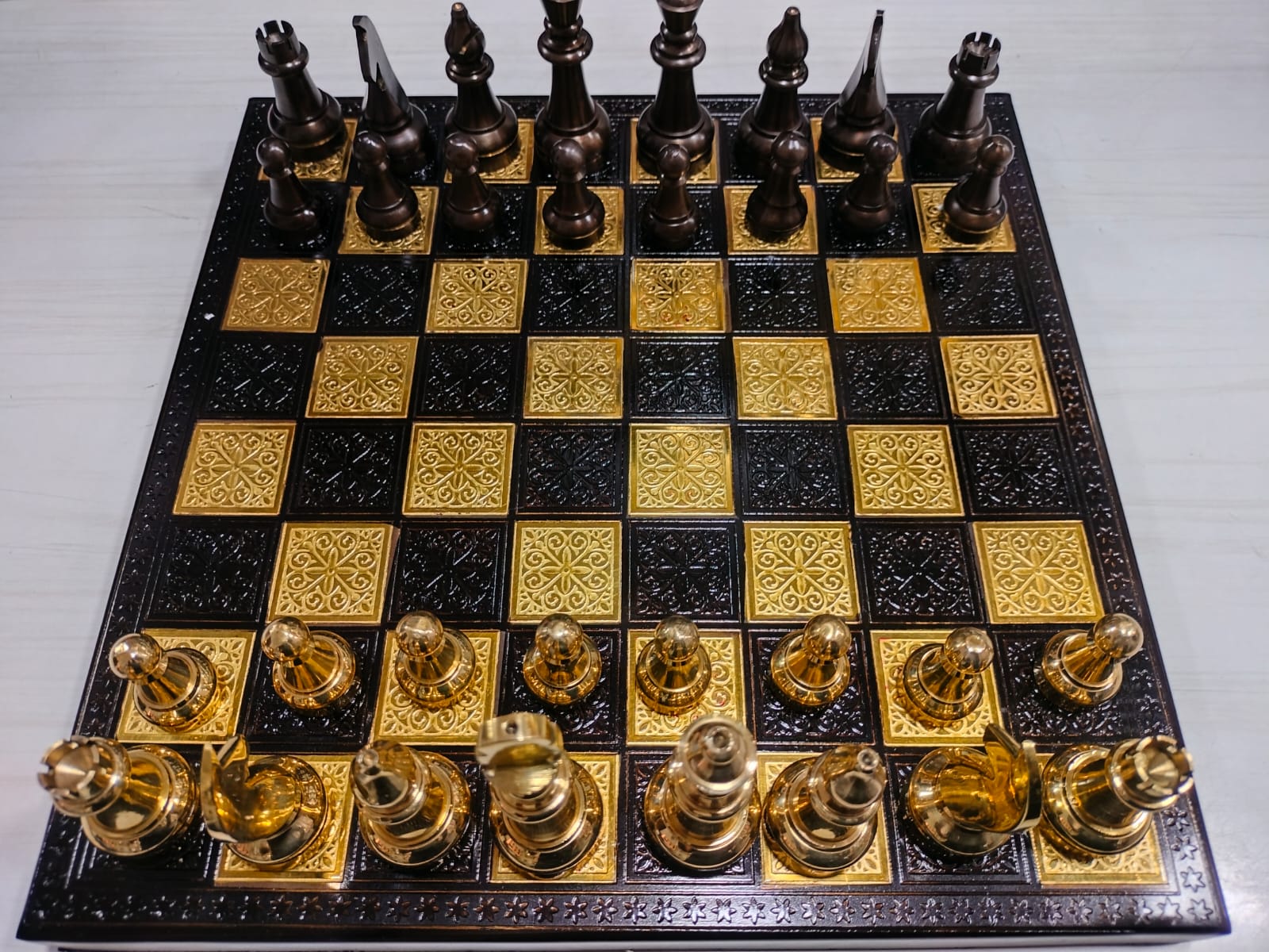Royal Chess Set – (Staunton Brass & Metal) – Vizag Party Shop
